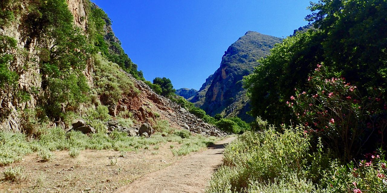 A Guide to Hiking the Deliana Gorge
